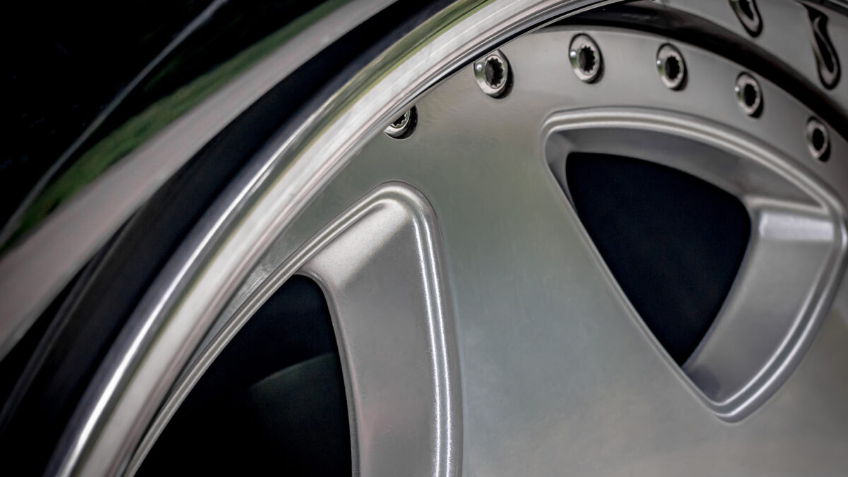 Wheel Repair Specialists: Premium Powder Coating Services